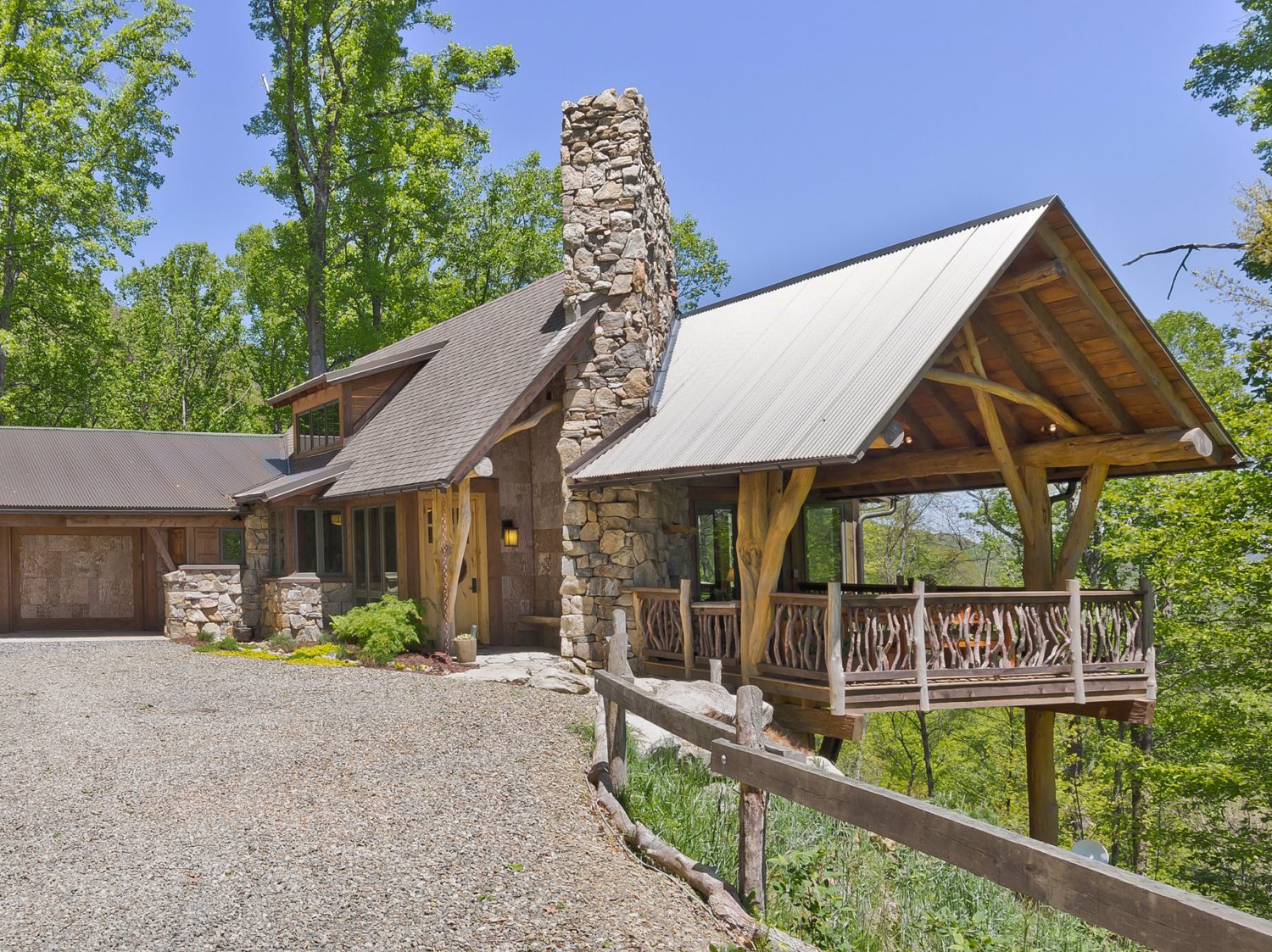 Whisper Mountain Hillside House | Jade Mountain Builders