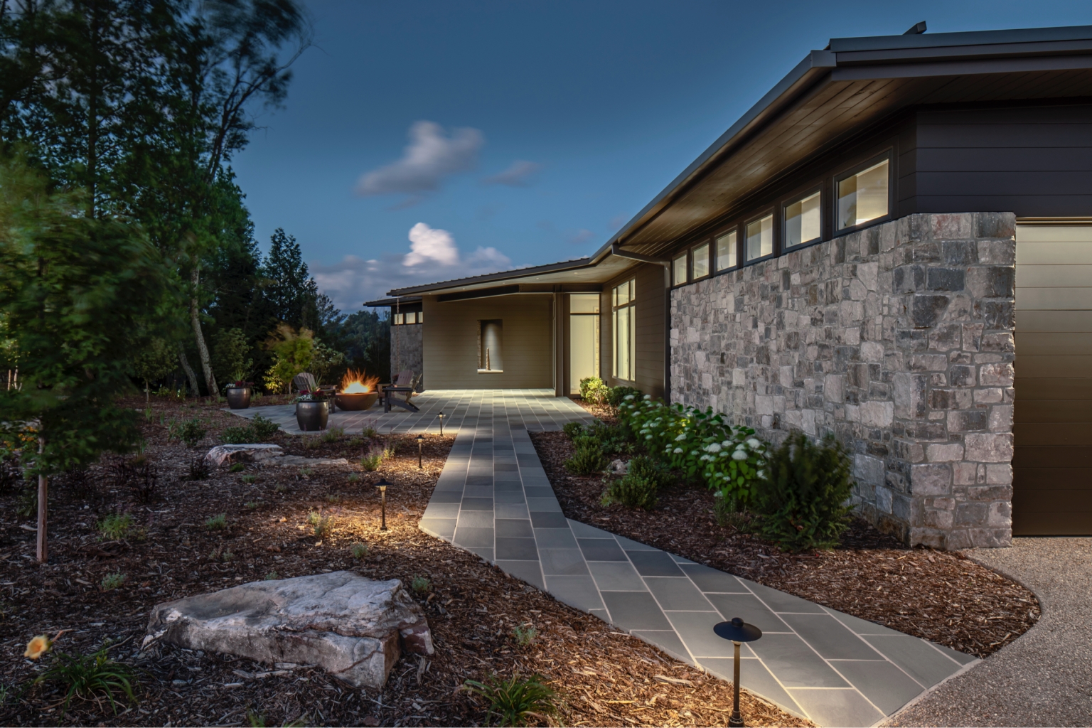 Reynolds Mountain Modern | Jade Mountain Builders